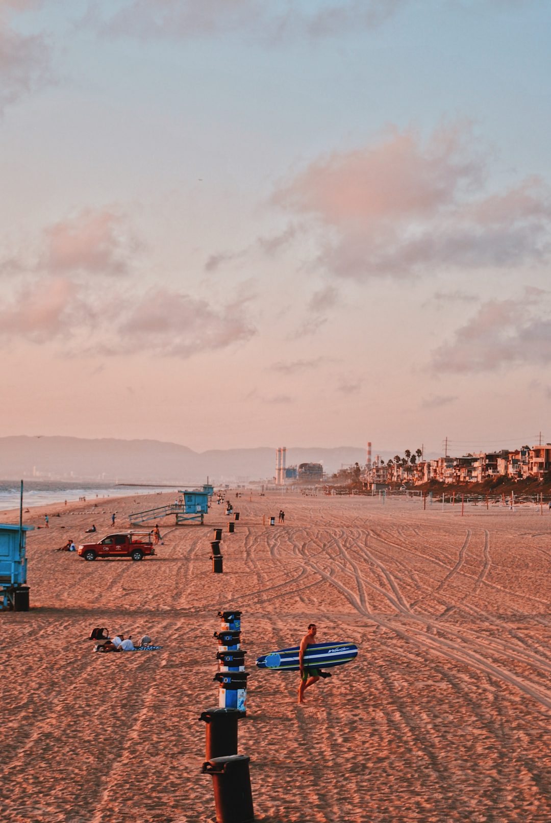 Best Beaches Near LAX Airport (Los Angeles) - Tanama Tales